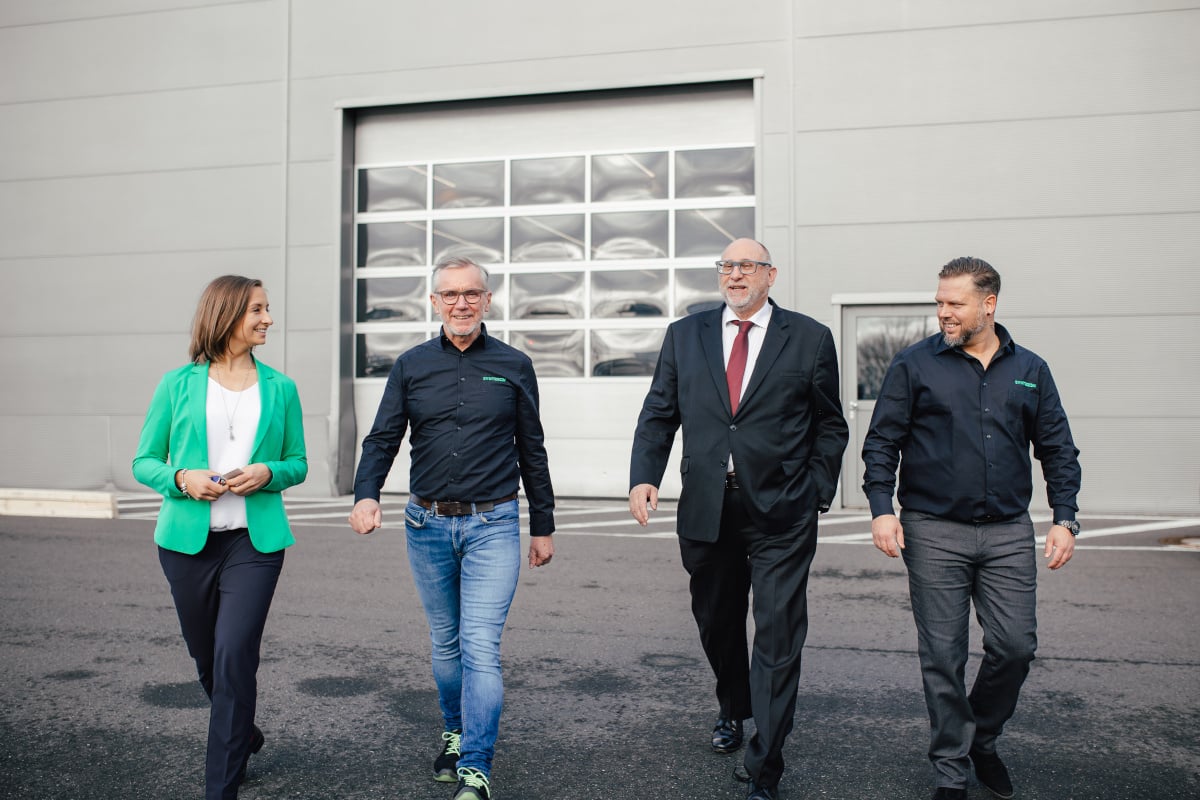 Makat and ZDS Strengthen Partnership: Makat Hands Over Laboratory Depositor