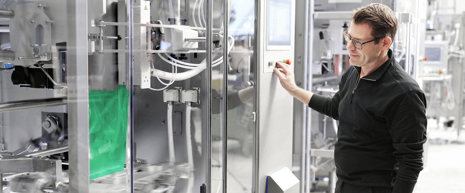 Syntegon - Your partner in the pharma, biotech and food industries