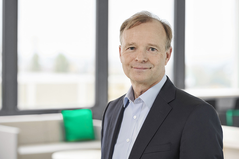 Wechsel an der Spitze der Syntegon-Gruppe: Dr. Michael Grosse übergibt ...